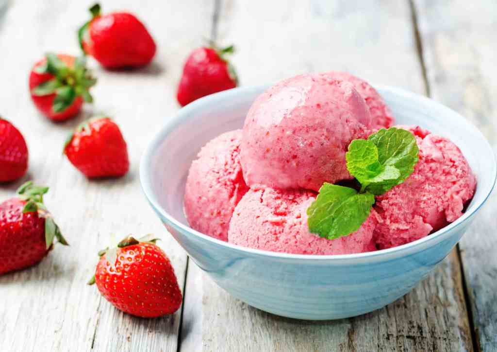 Madge Undersee and Family – The World of Panem